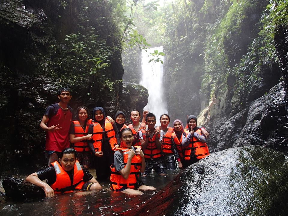 Body Rafting Curug Naga - Outbound Bogor Puncak | Gathering Outbound ...