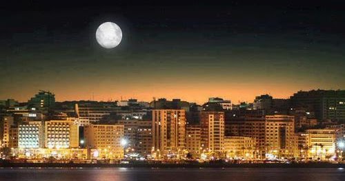 THE VIEW FROM FEZ: Moroccan Photo of the Day - Moon Over Tangier
