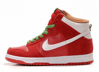 High Tops Nike SB Dunk : Red SB Dunks Christmas High Tops Nike Shoes ...