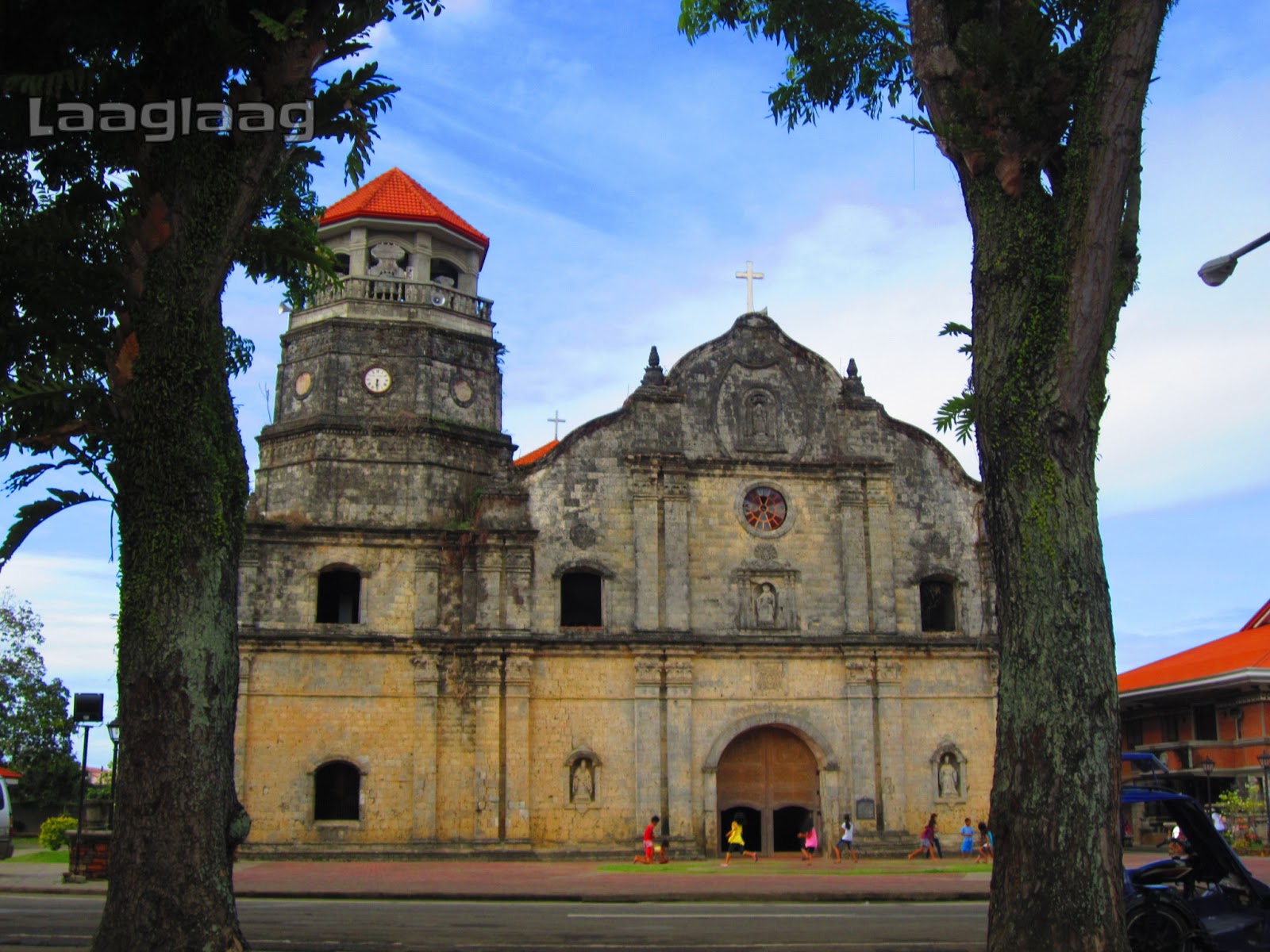 Laaglaag: A Visit to the Town of Pan-ay and the Largest Bell in Asia