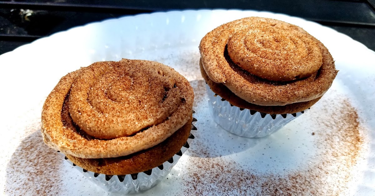 Mole Cupcakes With Mexican Chocolate Buttercream Frosting ~ Preesi ...
