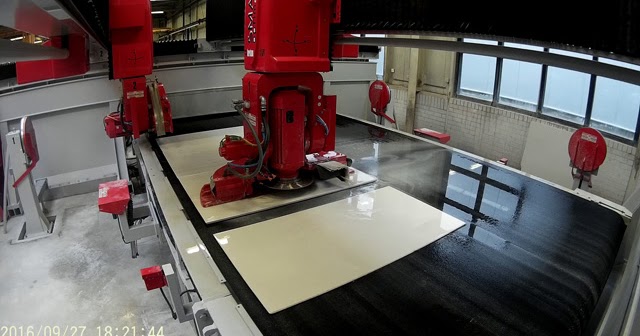 Smart-Cut Duo with anthropomorphic robot ~ Fabshop machines