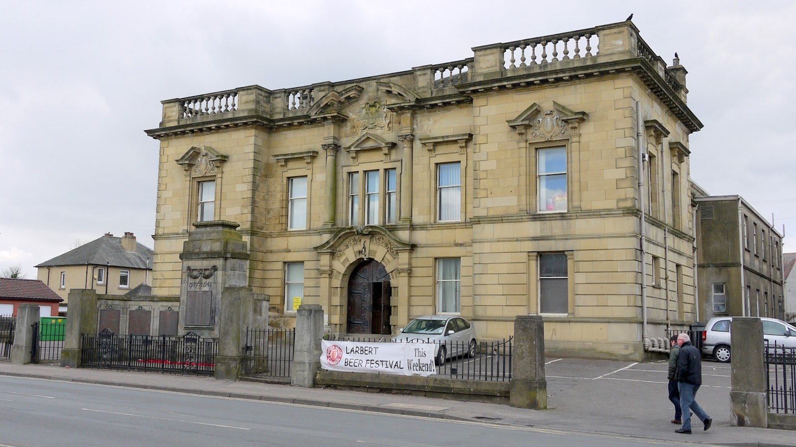 Walking and Crawling: Crossing the Forth to the Larbert Beer Festival ...