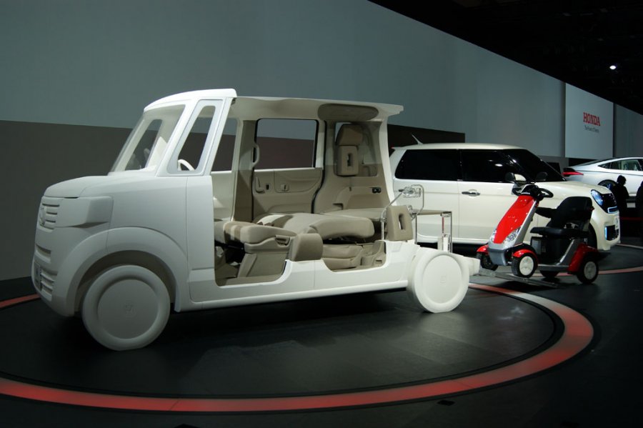 Garage Car: Honda showed the new mini-MPV N Box Live Tokyo Motor Show 2011