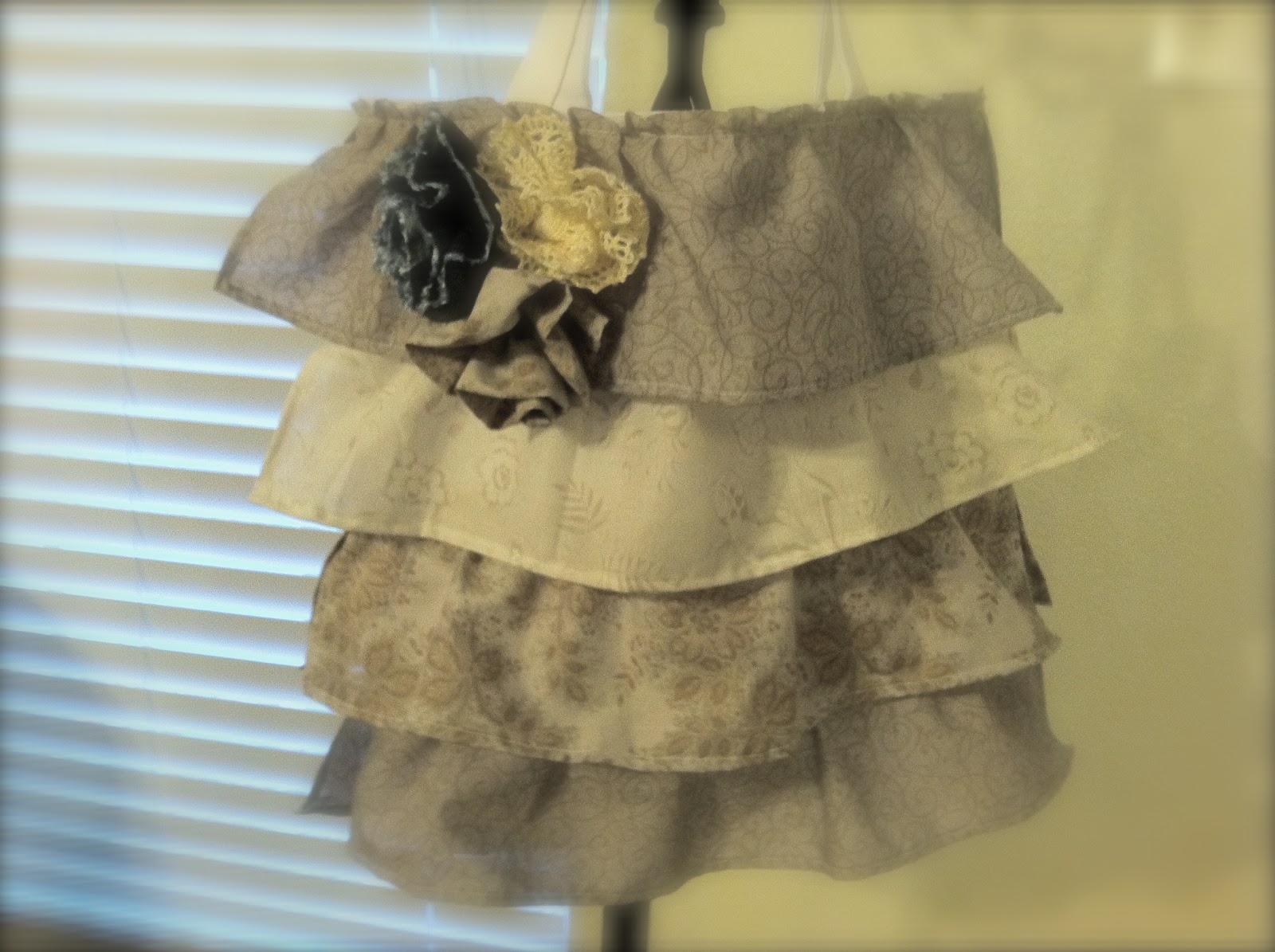 Redfly Creations: Ruffle Purse