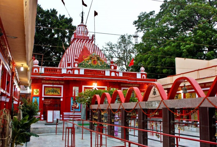 Lord Hanuman Temple, Aliganj, Lucknow - INDIAN VOYAGE