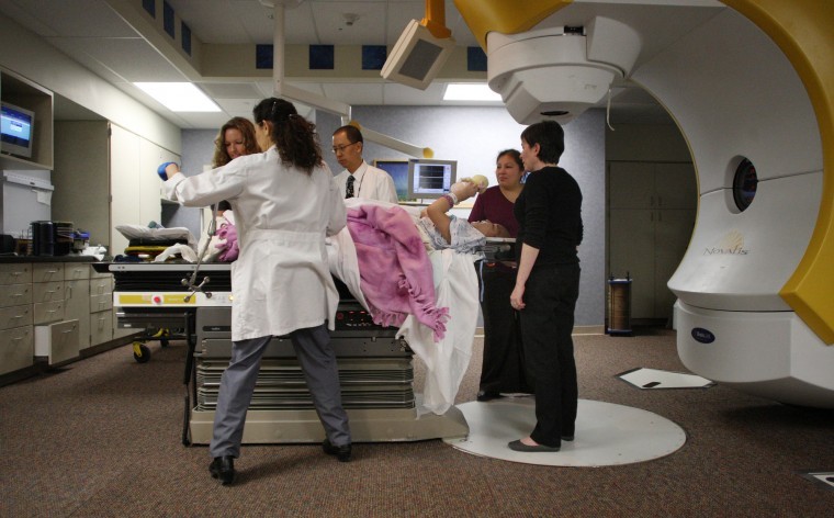 Radiation Therapy 101: A Day in the Life as a Radiation Therapy ...