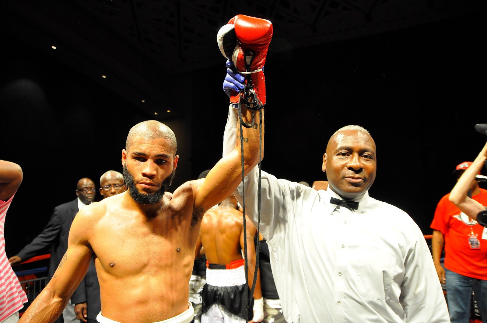 Boxing Along The Beltway: Barnett Wins By Sixth-Round TKO in Self ...