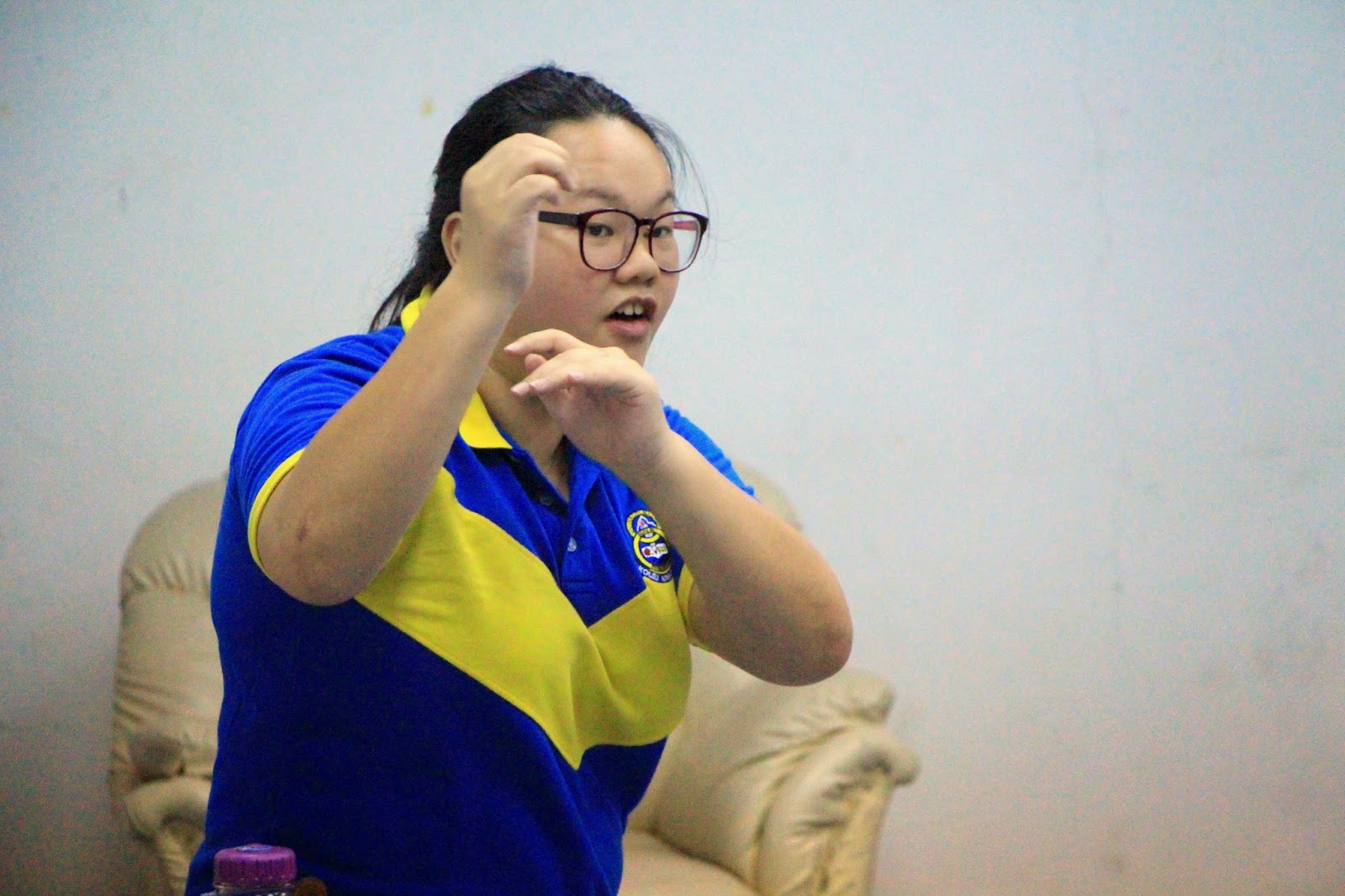 Discover : Photojournalism : 3 Types of photos: Establishing shots, Mid ...