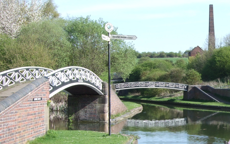 Halfie: Three superb iron bridges at Windmill End Junction