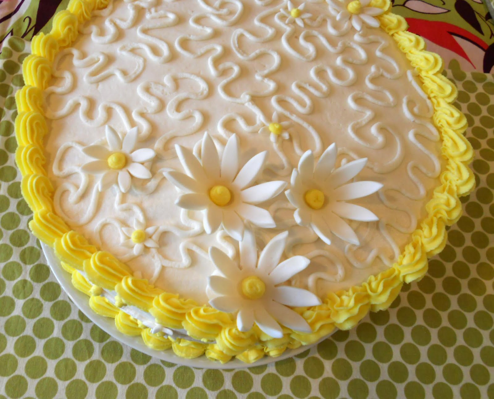 East Coast Artist: A daisy cake for my Carla