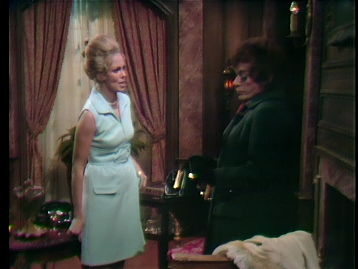 Shadows on the Wall: An Online Dark Shadows Fanzine: Mrs. Rumson