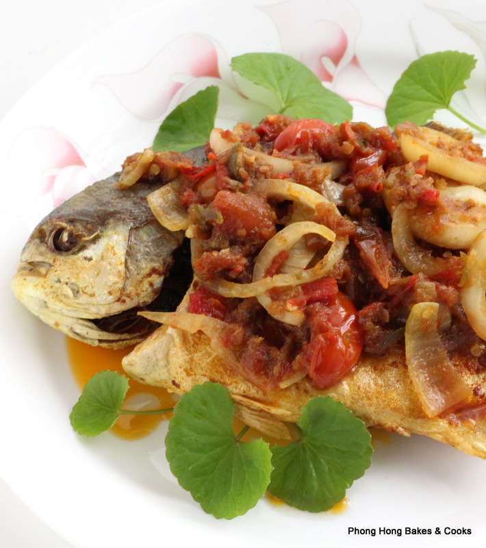 PH the Malaysian Carnivore: Ikan Goreng Sambal Lebur (Fried Fish with ...