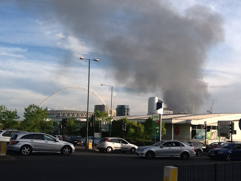 WEMBLEY MATTERS: Perivale residents urged to shut windows and doors as ...