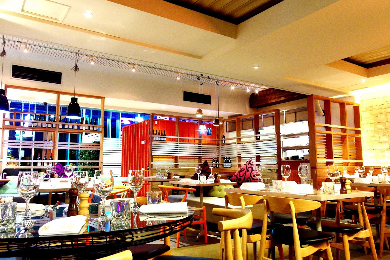 Mr Hobson - Review - Port Melbourne