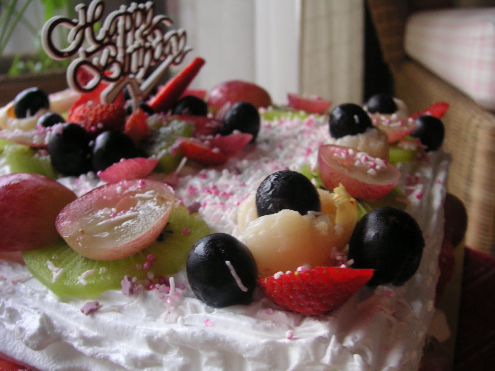 Kim's Mix and Bake: Fresh Fruit Gateau