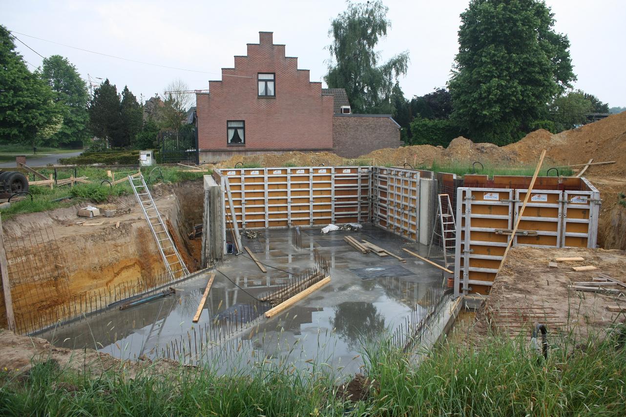 Ons huisje: Ontkisten eerste deel en bekisten volgend deel