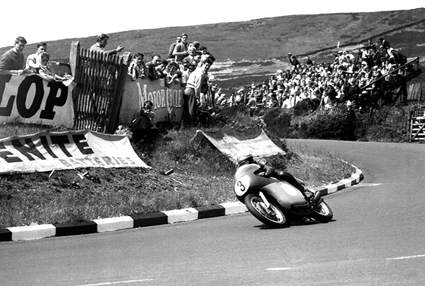 TT RACER, ILHA DE MAN. PARTE I