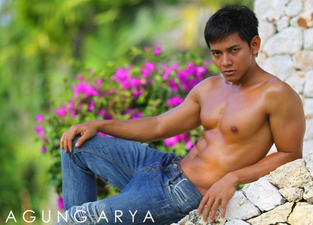 All Indonesian Guys: Blue Jeans