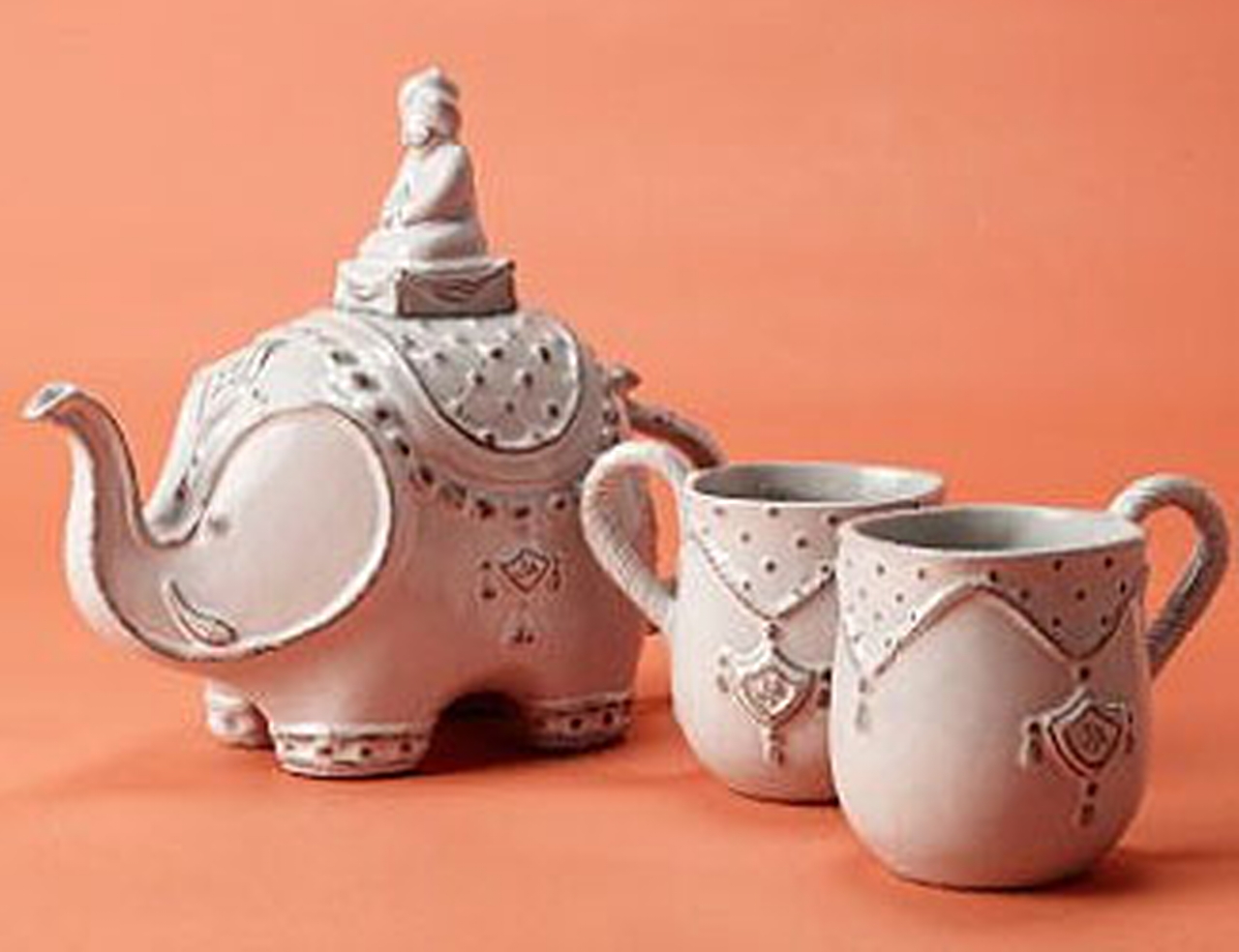 Jazzy's Interior Decorating: Tea Pots