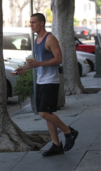 Colton Haynes New Buzz Cut | Oh yes I am