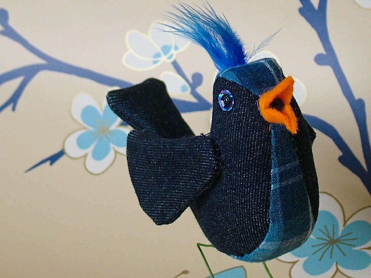 MiYRamblings: Fabric Bird in Patchwork style, PDF tutorial
