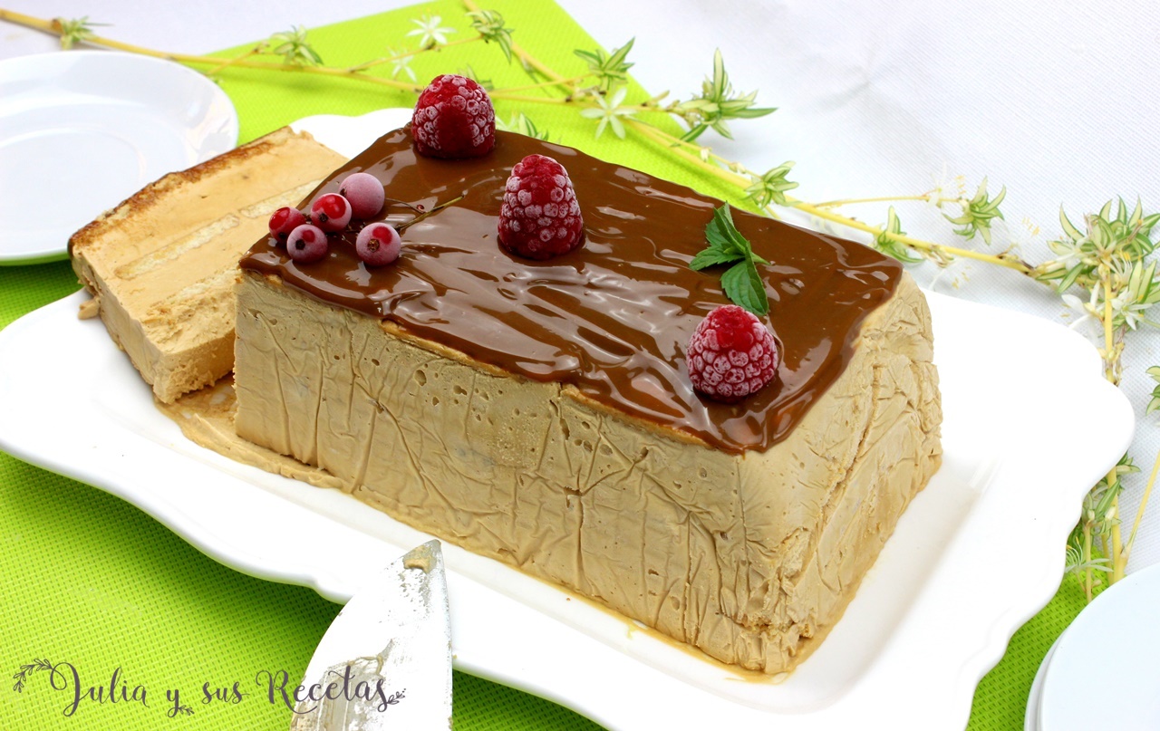 JULIA Y SUS RECETAS: Tarta helada de dulce de leche y galletas