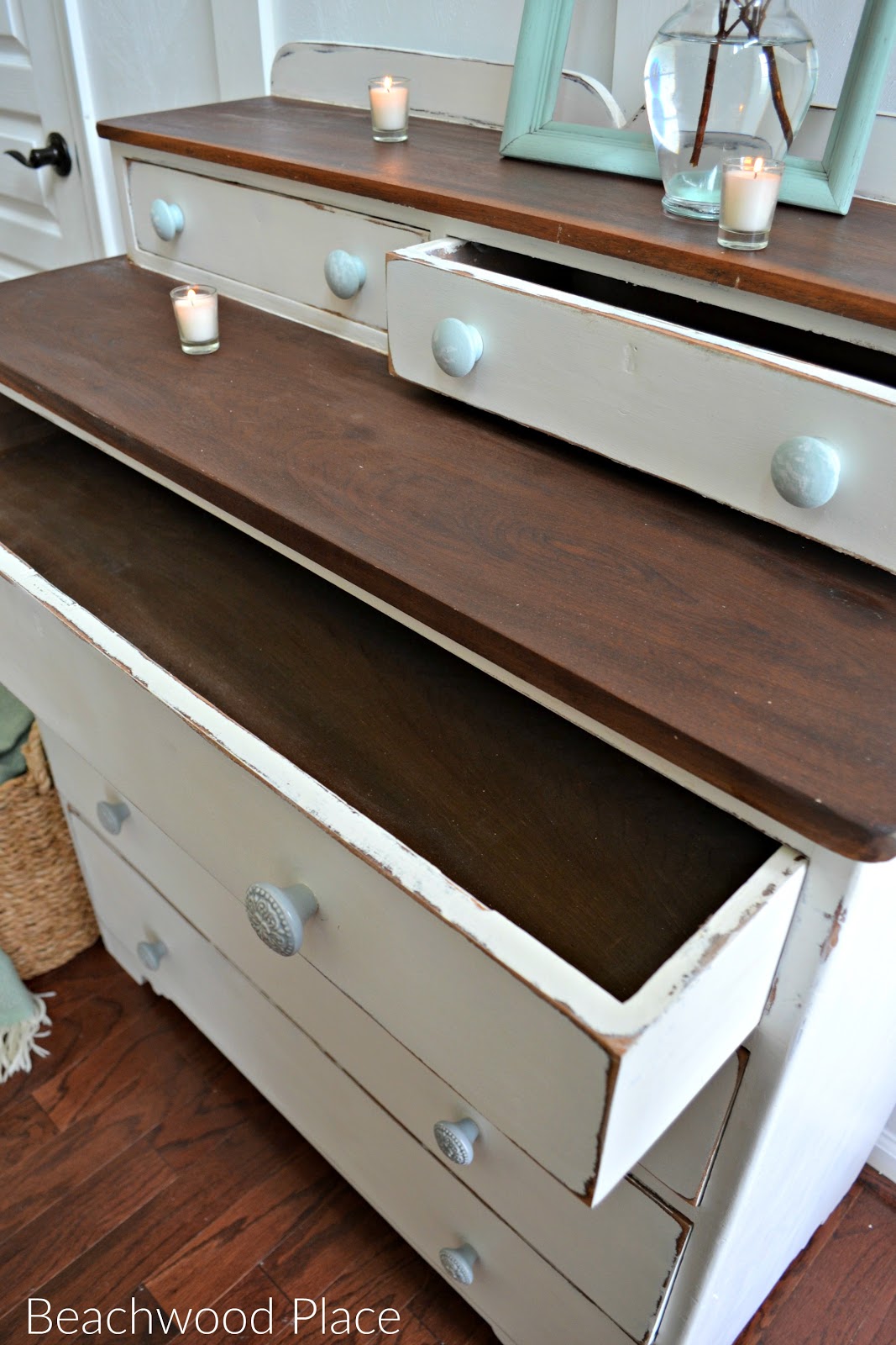 Beachwood Place: Coastal Beach House Dresser