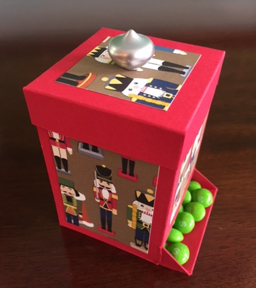 SipCraftCare: The Candy Dispenser with the Christmas Around the World ...