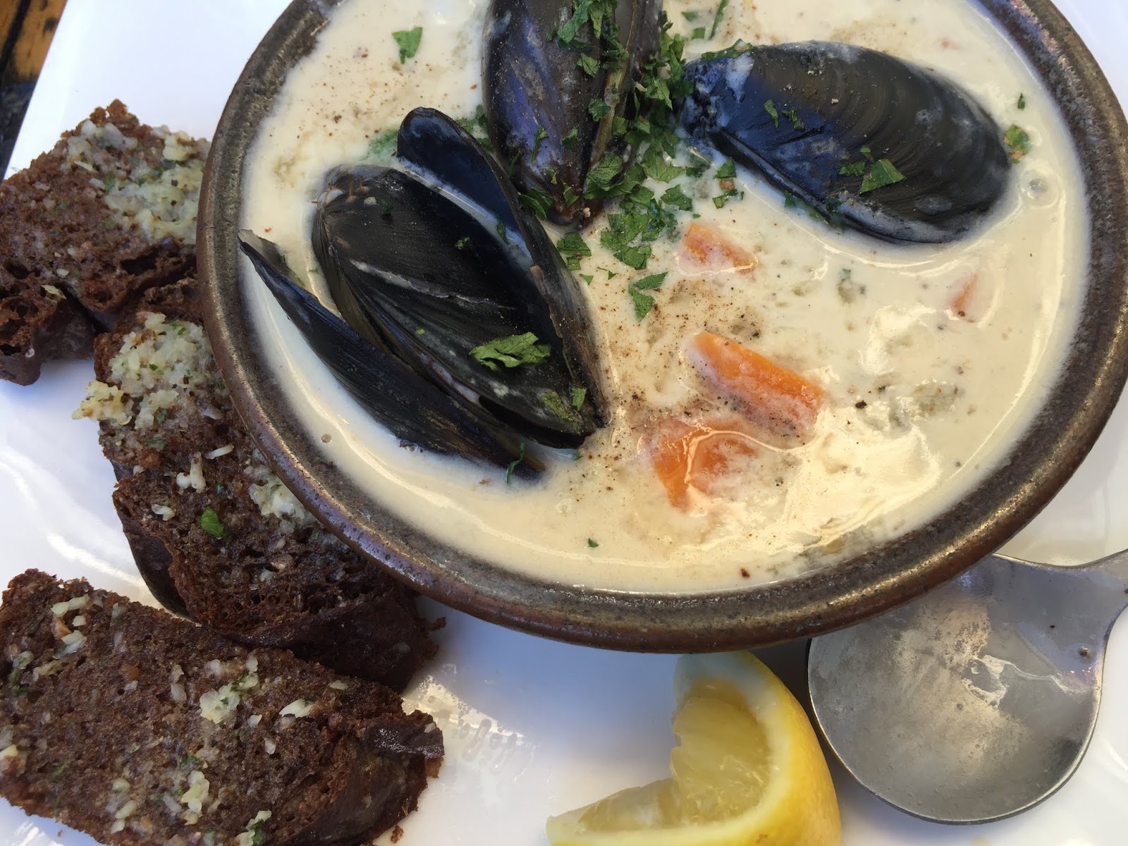 THE ROAD TAKEN : Trillium Lodge on Aotea/Great Barrier Island