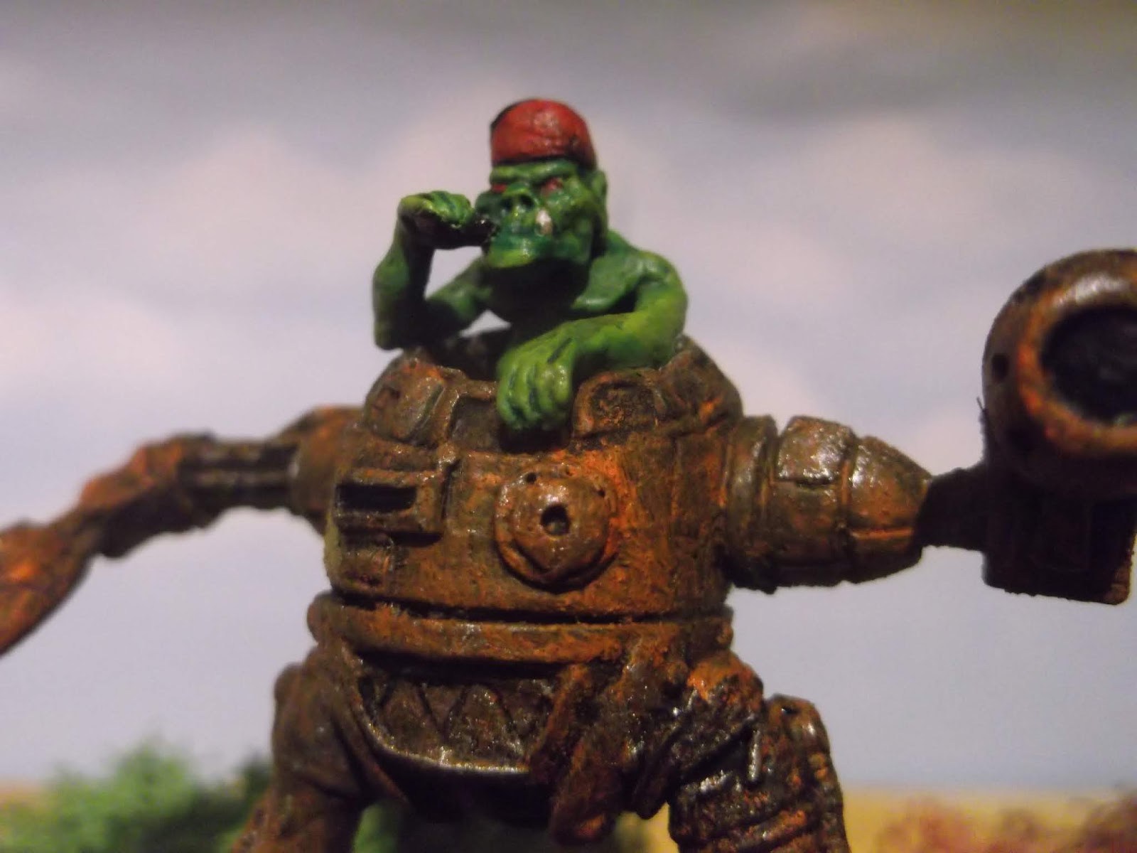 Goblin Lee's Miniatures Blog. : Rogue Trader Ork Dreadnought pilot ...