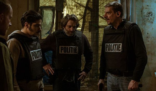 Είναι μια χώρα στο μέγεθος της Αλβανίας, έχει πληθυσμό ανάλογο της ...