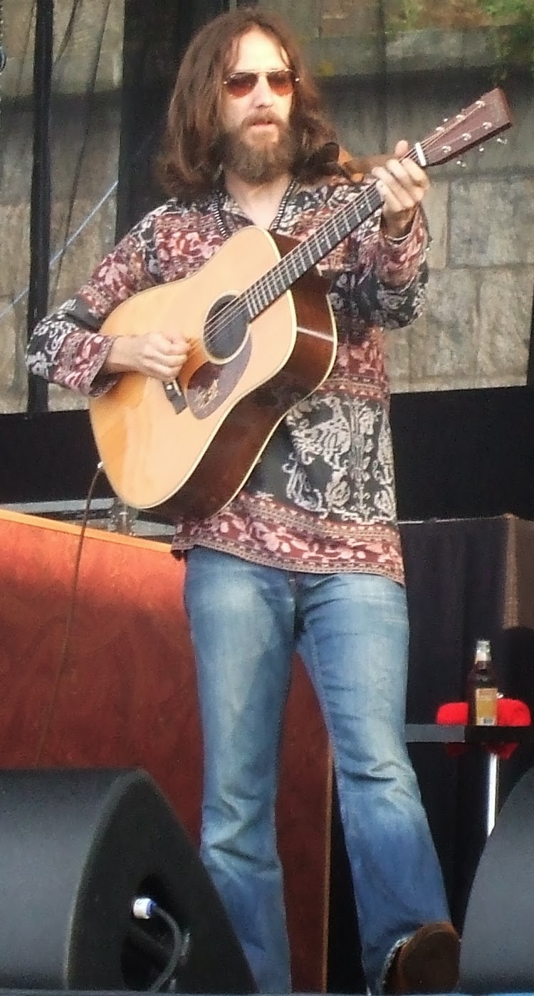 Rockfile Radio Rock Files: Happy Birthday CHRIS ROBINSON (video)