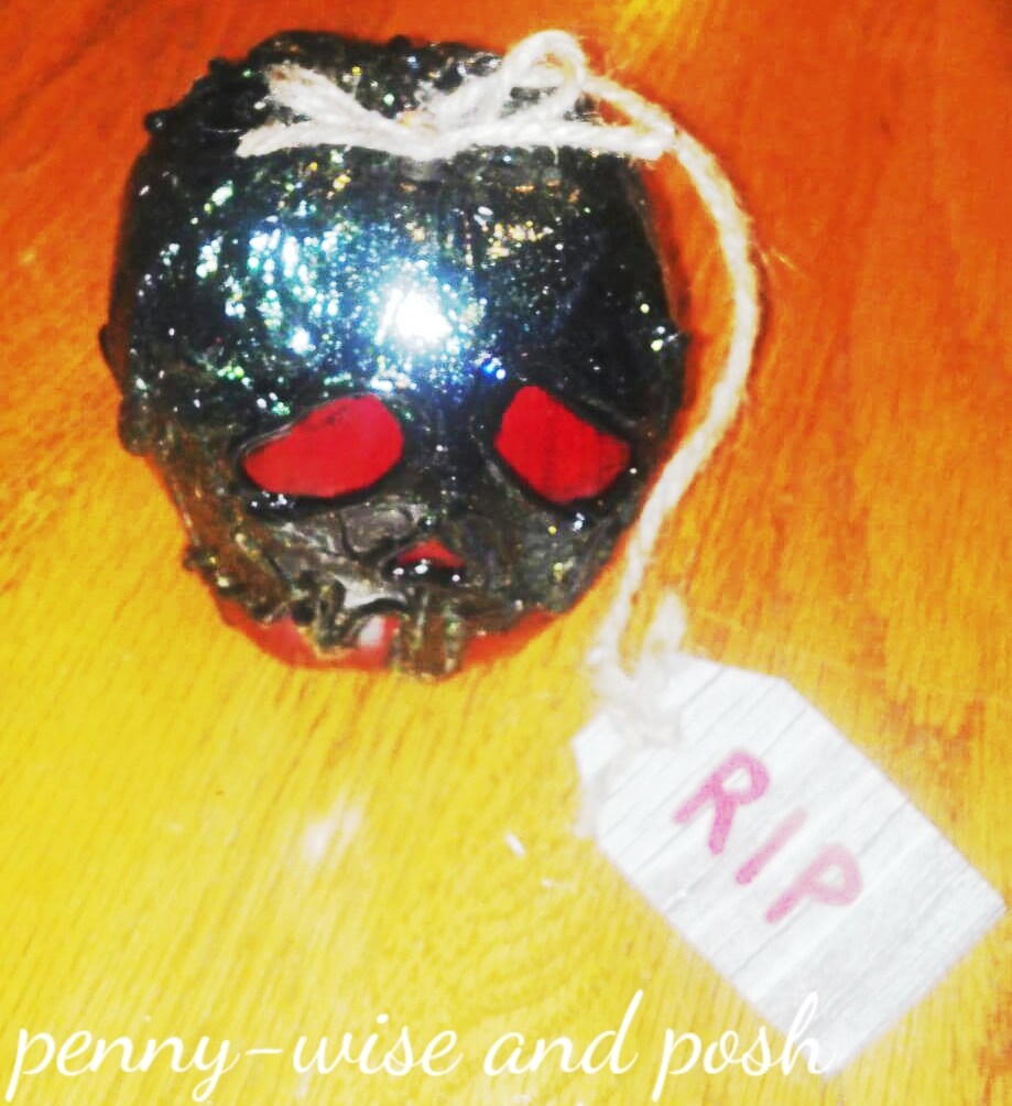 Penny-Wise and Posh: DIY Poison Apple and Spell Book (with FREE printable!)