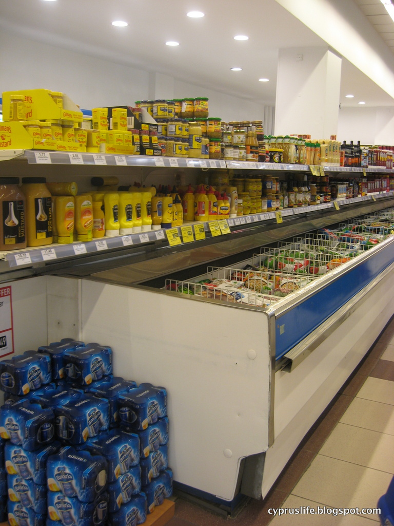 This is Cyprus...: Re-designed Metro supermarket in Larnaka...