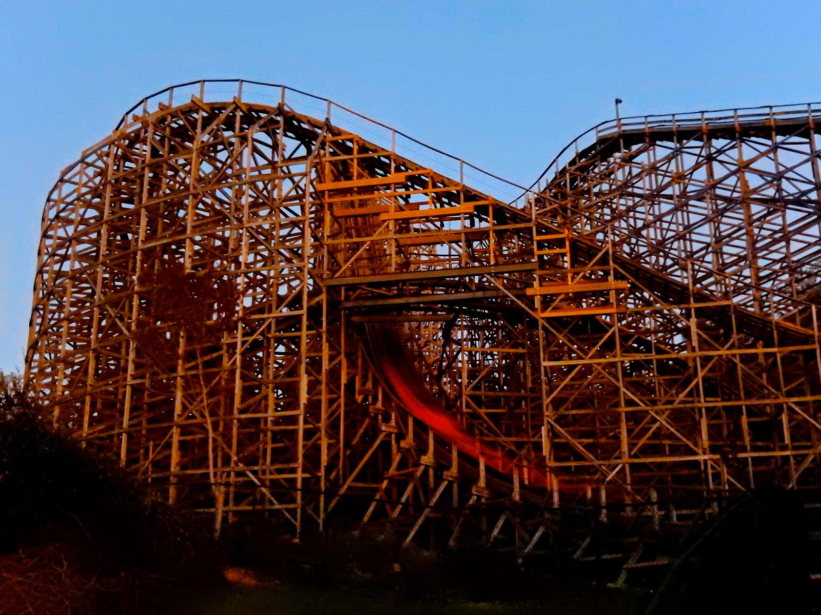 Thrillography: My Rip Roarin' Rampage Returns Trip Report! (Sandwiched ...