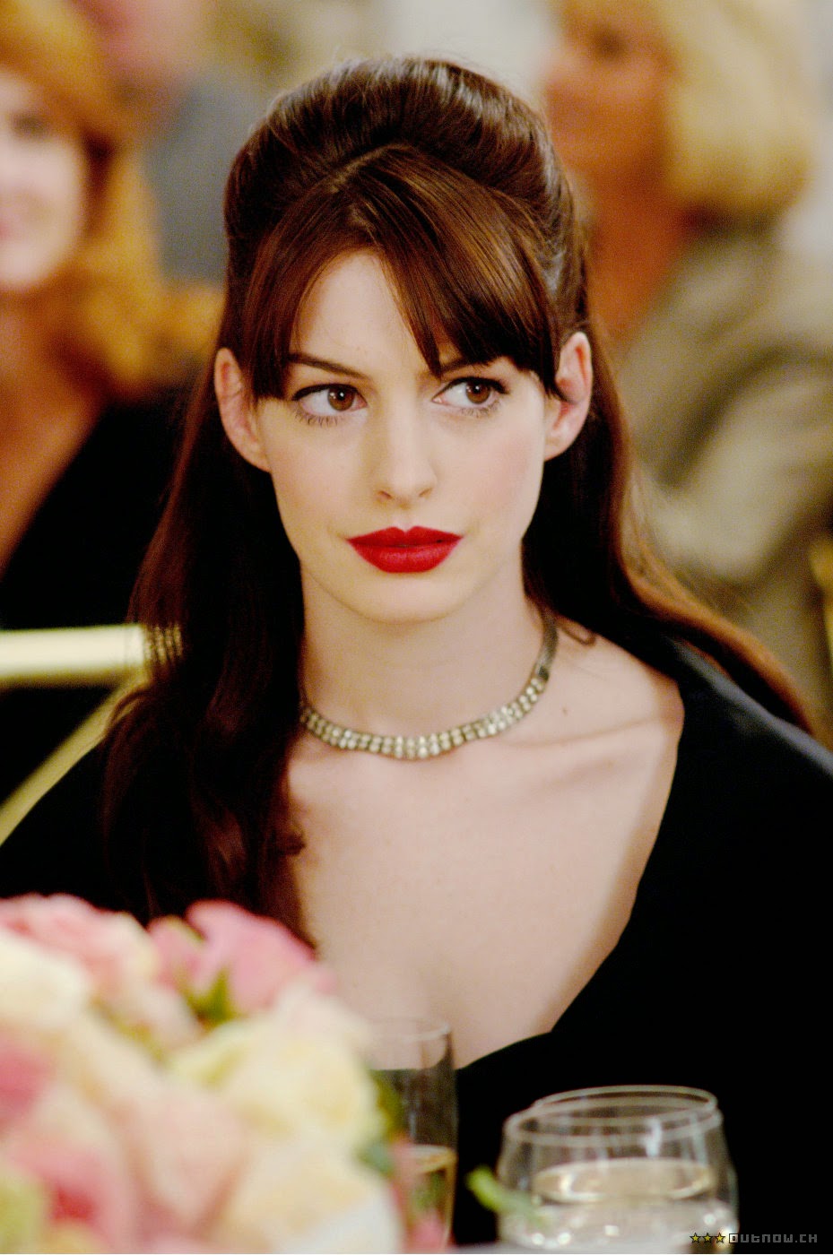 Nails tale : Karmin twych ust. #1 Blada cera czerwone usta?