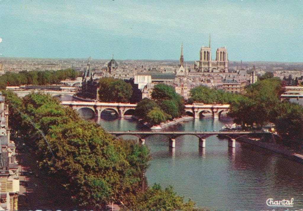 Malomil: Paris, 1955.