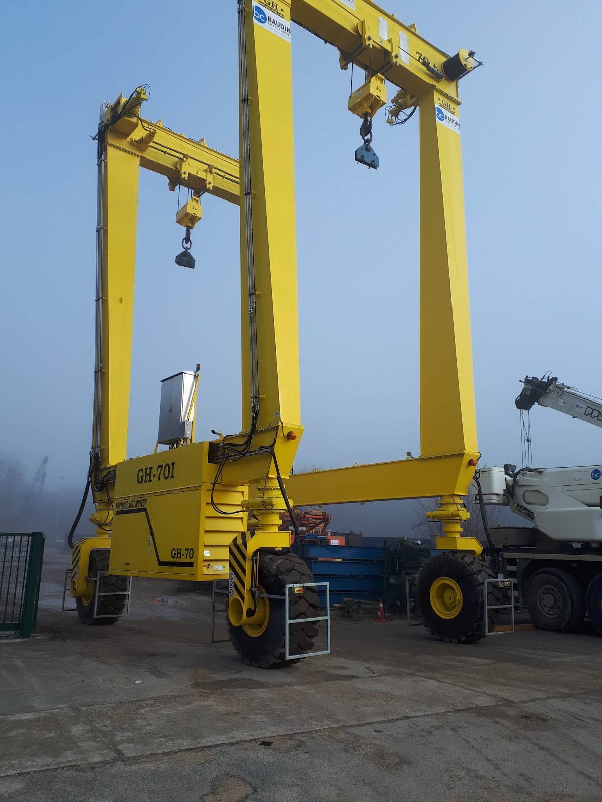 ICTF: CHARIOT CAVALIER AUTOMOTEUR CMU 70t BAUDIN CHATEAUNEUF