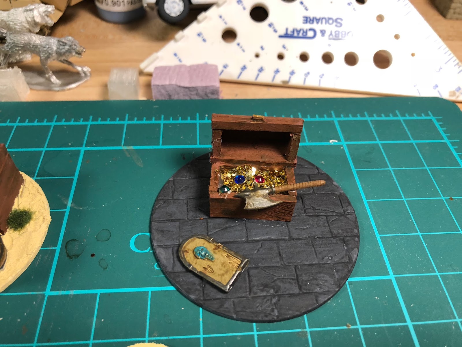 From MilesR: Treasure Markers and Dungeon Rooms/Corridors (160 Points)