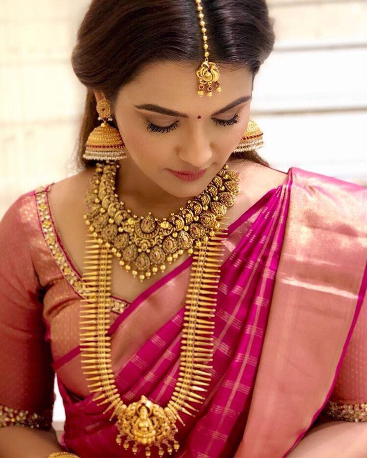 Brides in Traditional Heavy Jewellery - Jewellery Designs