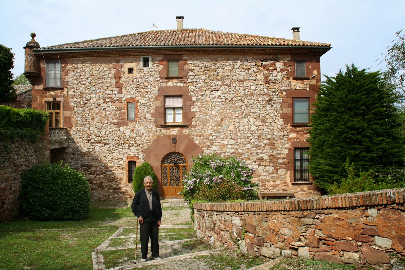 TRIBUNA DEL BERGUEDÀ: MAS CASADEMUNT. EL BRULL. OSONA. CATALUNYA