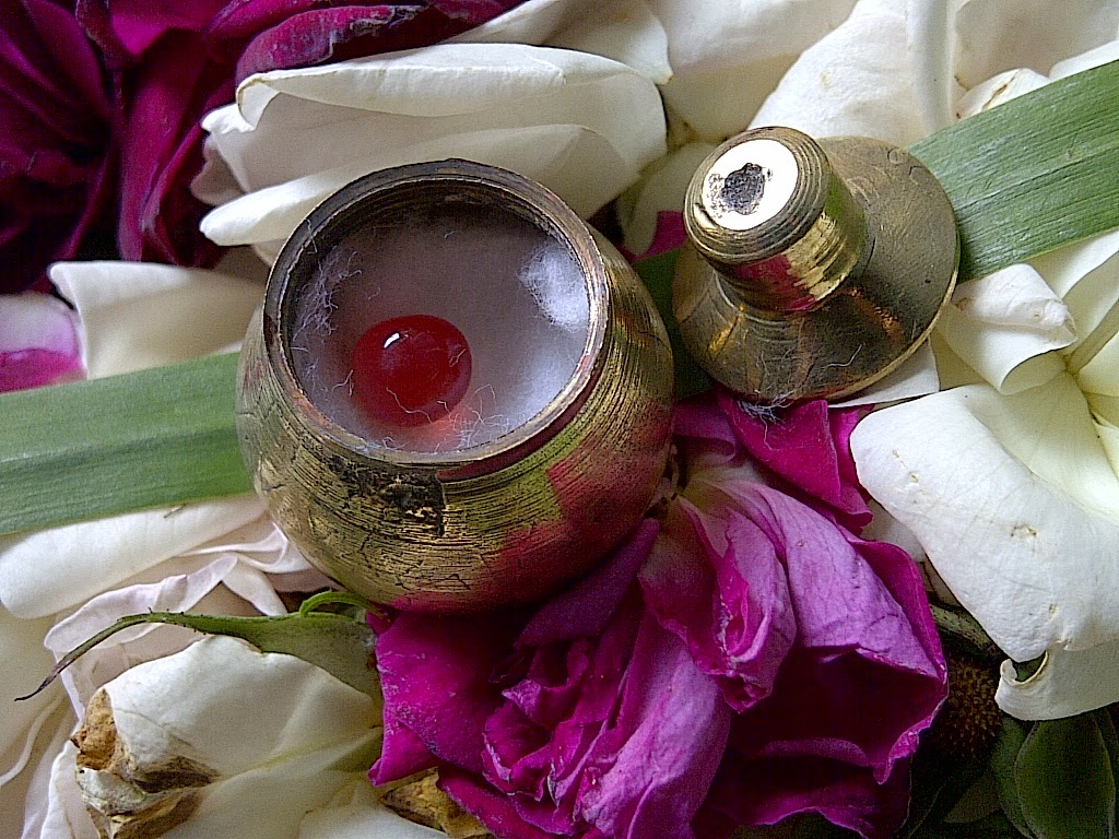 GELIGA MERAH DELIMA - PUSAT BENDA BERTUAH