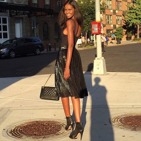 [Who To Follow] The Jet Setting Model who indulges in 3 hour facials ...