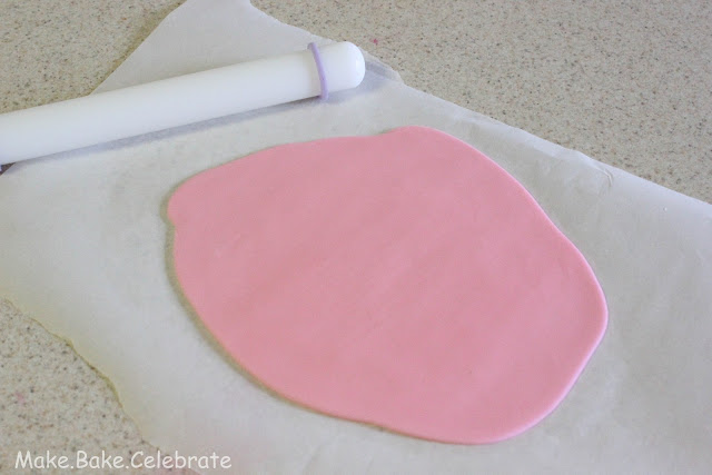 MBC: Fondant Awareness Ribbons + Packaging Cupcakes