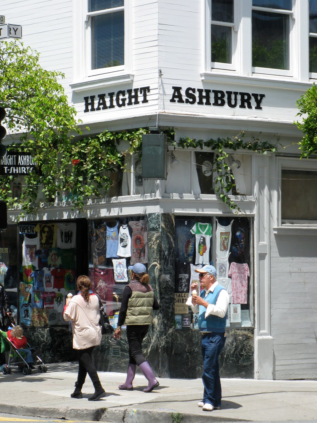 Eccentric Roadside: A love-Haight relationship: San Francisco's Haight ...