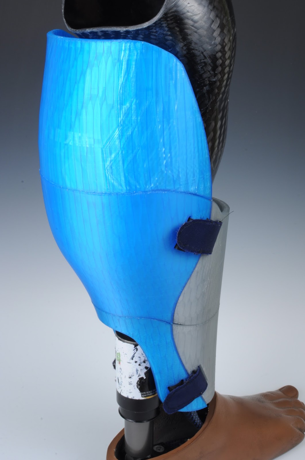 handverker: next step prosthetic leg covering
