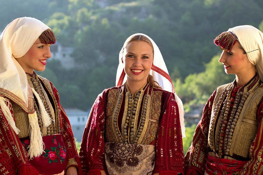 Our roles as woman in the faith: We are vulnerable to satan in specific ...