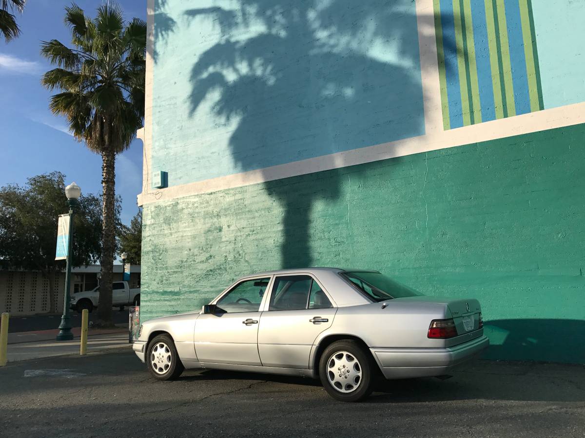 W124 Diesel: 1995 Mercedes-Benz E300 - DailyTurismo