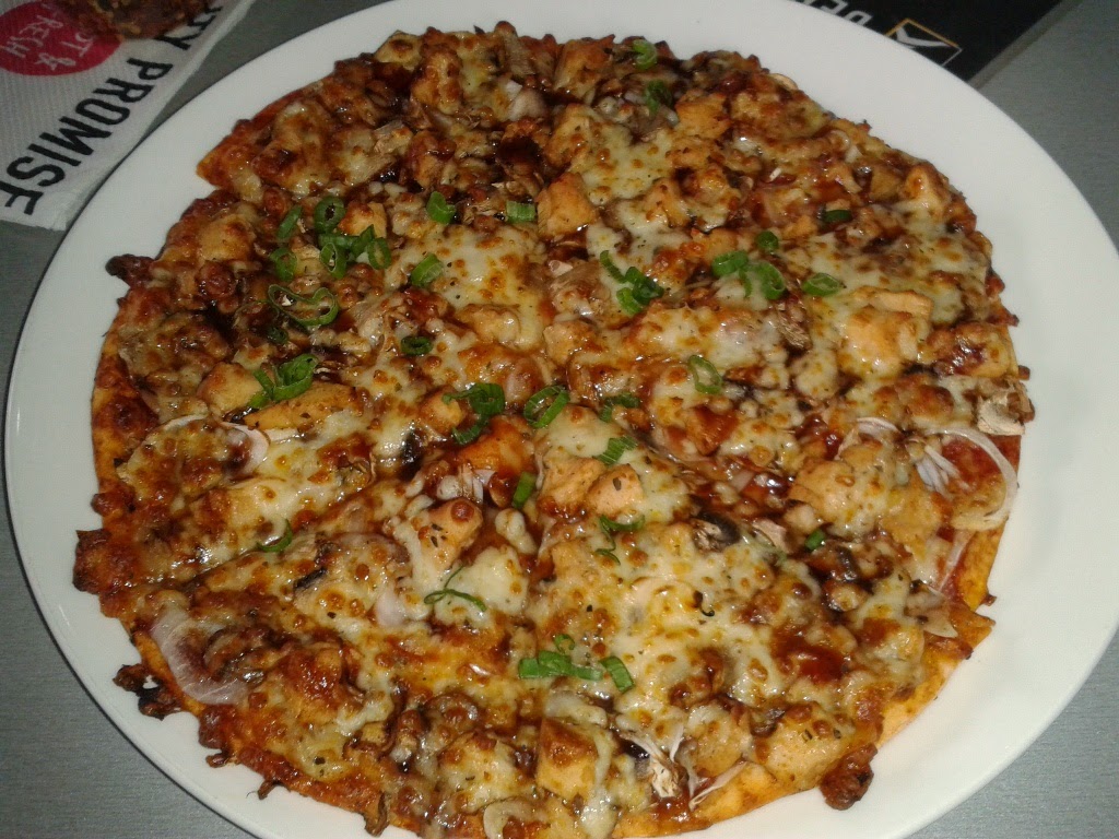 Grubzon - A Gourmet Voyage: Debonairs Pizza - Andheri West, Mumbai